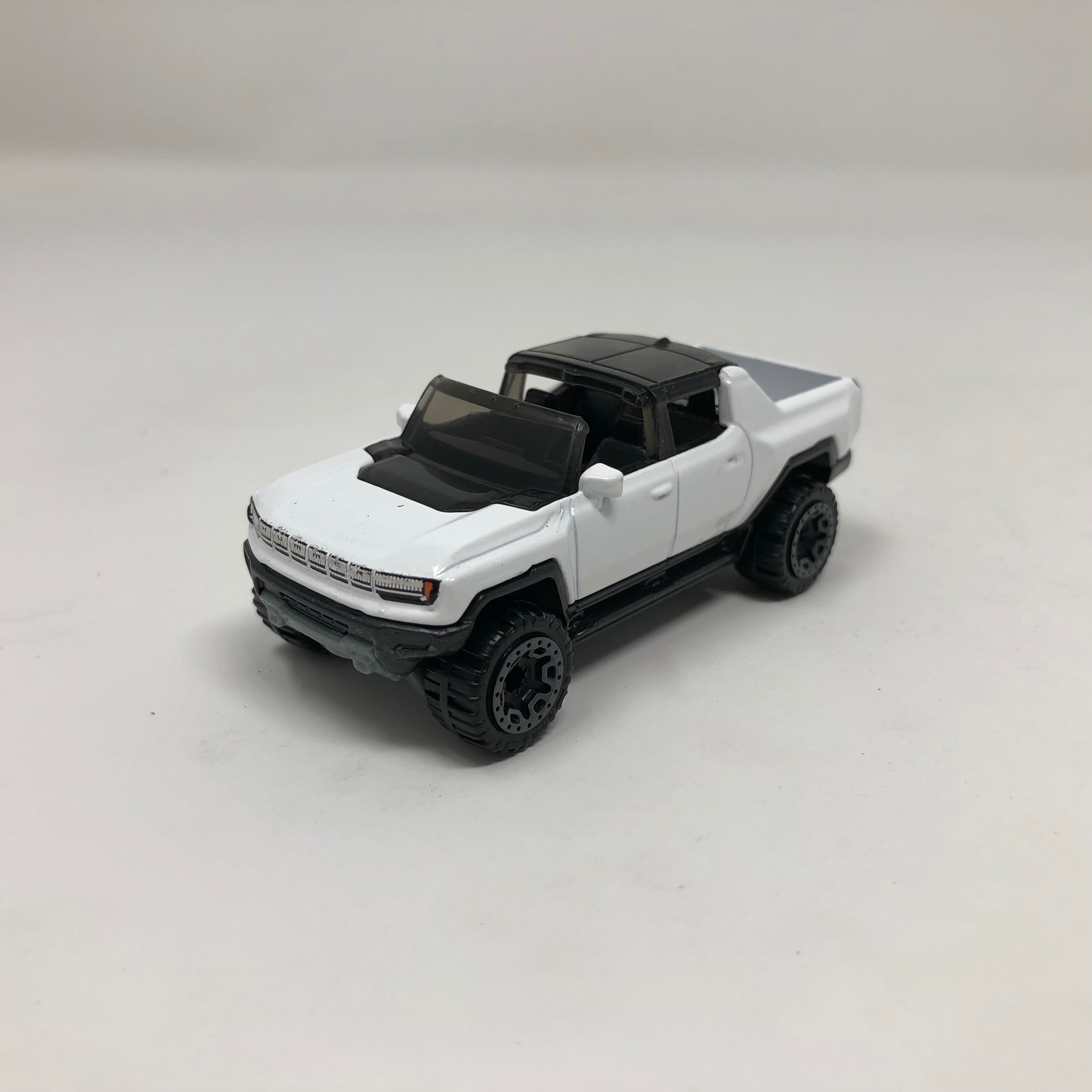 GMC Hummer EV * White * Hot Wheels 1:64 scale Loose Diecast ...