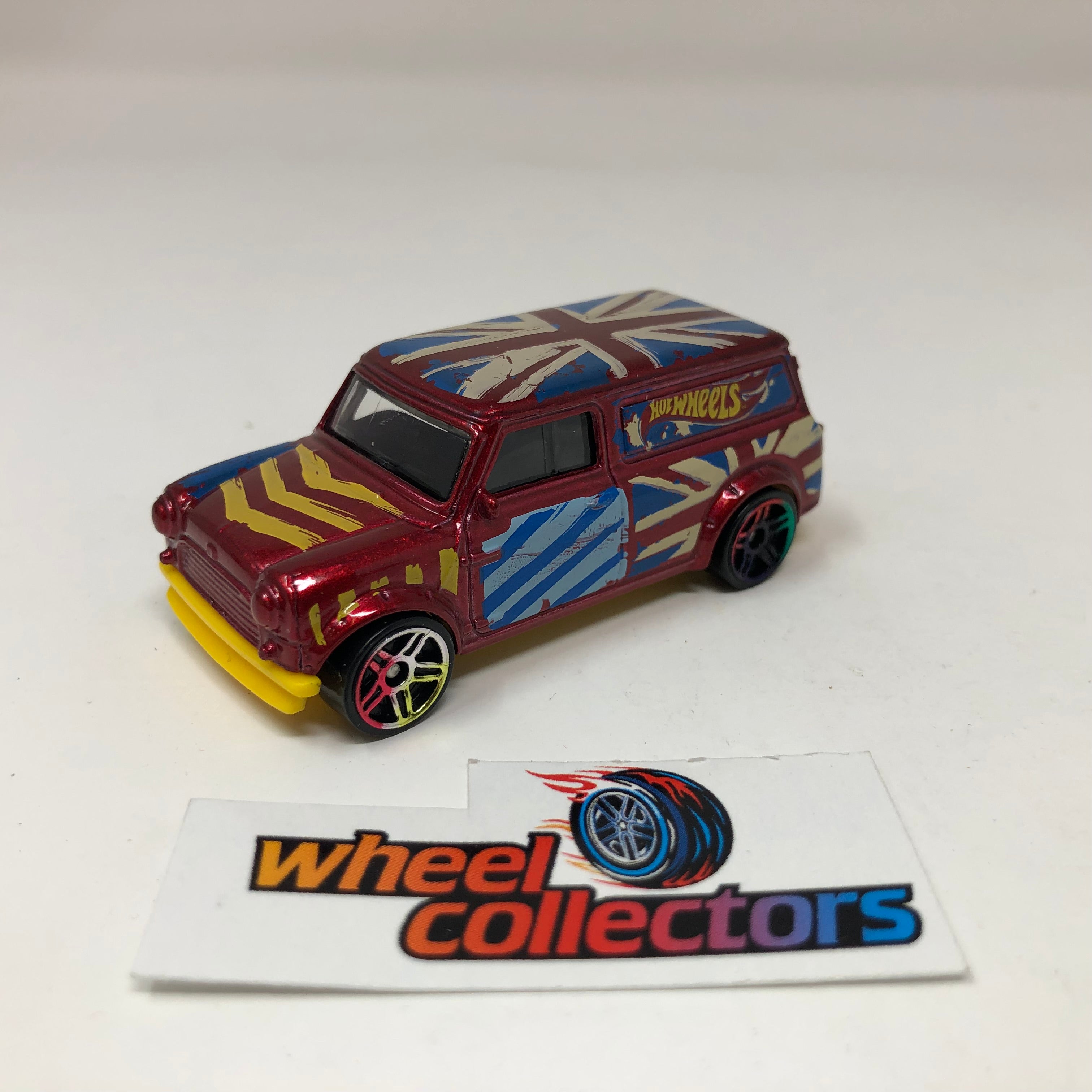 '67 Austin Mini Van * Burgandy * Hot Wheels Loose 1:64 Scale ...